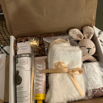 Classy Gift Basket for Women Cozy Gift Box With Blanket - Etsy