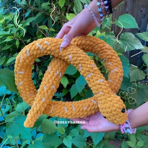 Pretzel Snake Crochet Pattern - Etsy