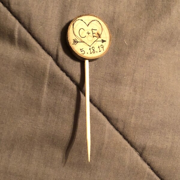 Rustic Wedding Cupcake Toppers, Custom Initials & Date - Etsy
