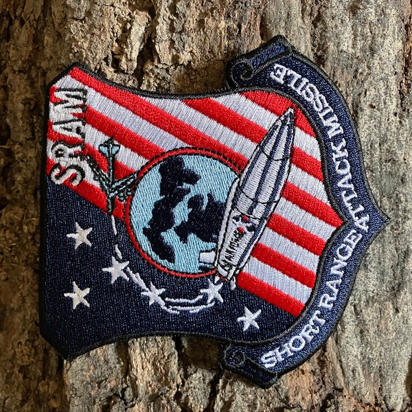 Seaquest DSV Pin Button "shark" - Etsy