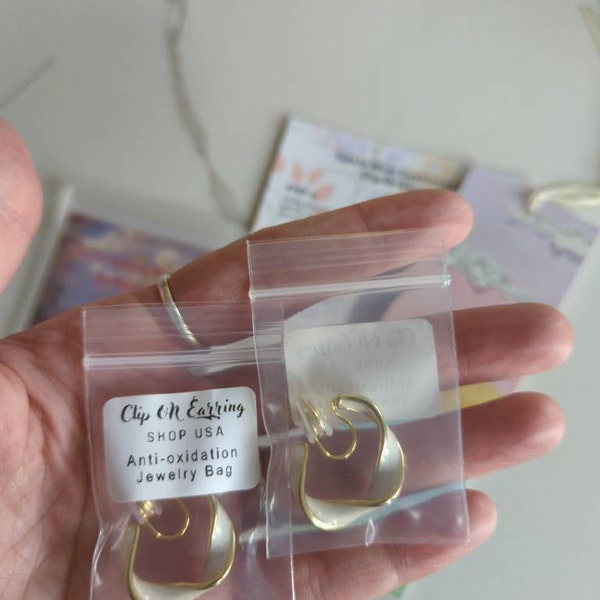 Clip on Earrings Minimalism Gold Silver Twisted Hoops Non Pierced Ears ...