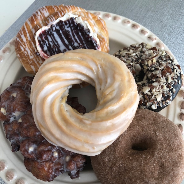 Fake Southern Style Biscuits basket of 12 - Etsy
