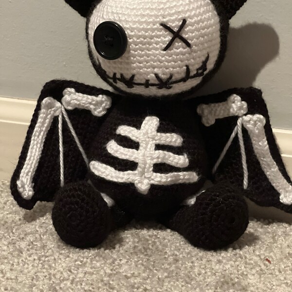 Duo Skeleton Bunny and Bat Crochet Pattern PDF English / French ...