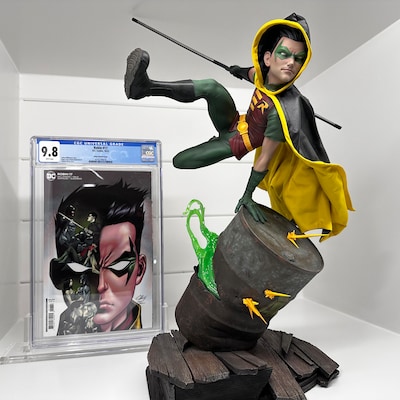 Heavy Acrylic Display Stand for CGC / PSA Graded Card Slabs Elegant ...