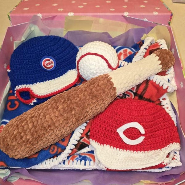 Baseball & Bat Crochet PATTERN ONLY Pdf DOWNLOAD! Amigurumi Crochet ...