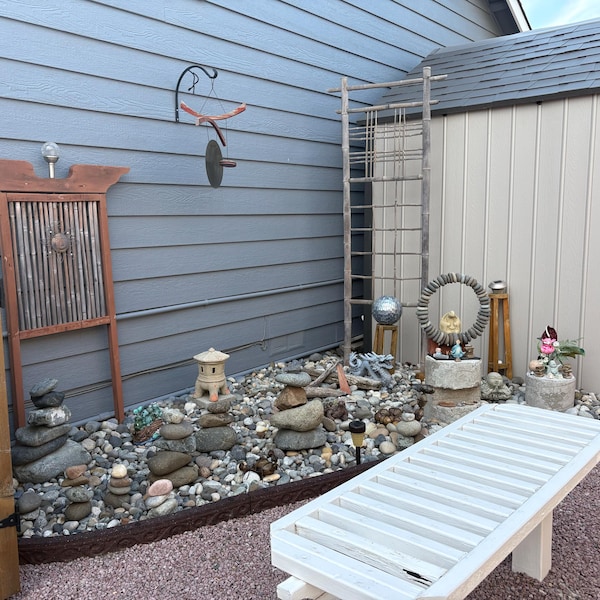 Set of 3 Rusty Bee Water Cups – Metal Garden Sculpture for Birds & Bees ...