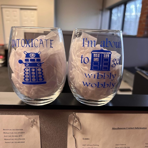 Dr. Who I'm About to Get Wibbly Wobbly Stemless Wine Glass - Etsy