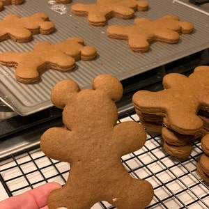 Mickey Mouse Gingerbread Man Cookie and Fondant Cutter - Etsy