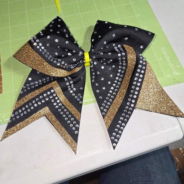 10 Cheer Bow Rhinestone Template With HTV, V Tail, 3 Inch Rhinestone ...