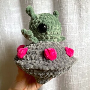 Weebee the Space Invader No Sew Crochet Pattern - Etsy Australia