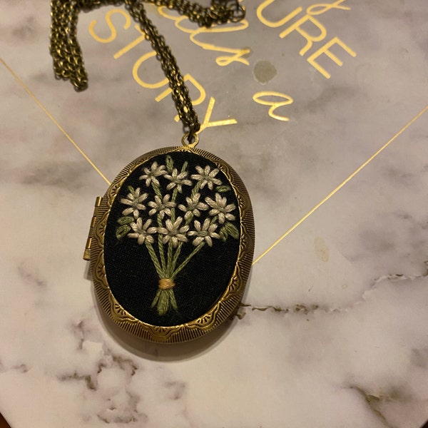 Embroidered Picture Locket Necklace, Large Oval Photo Locket - Etsy