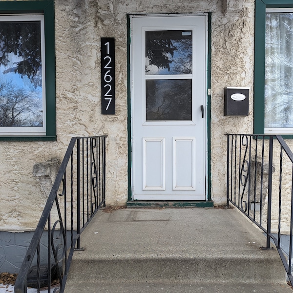 Modern House Numbers Available in Vertical and Horizontal Directions ...