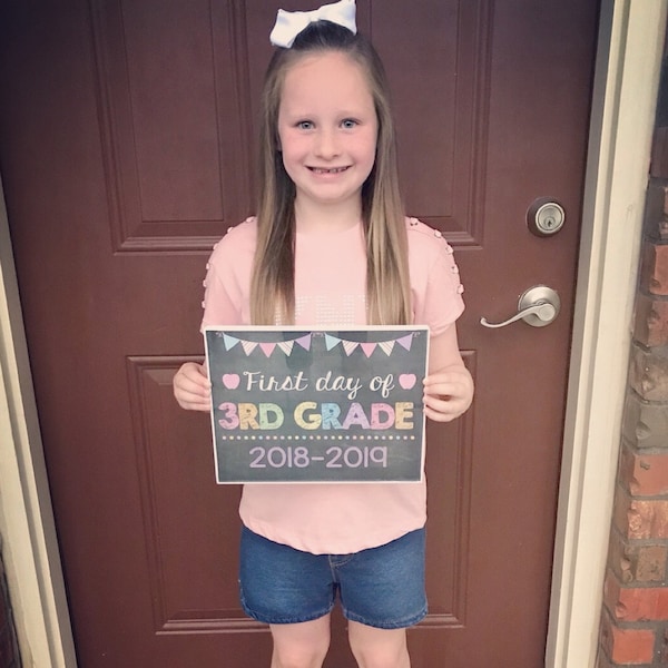 First Day and Last Day of 3rd Grade Sign, Printable Third Grade Sign ...