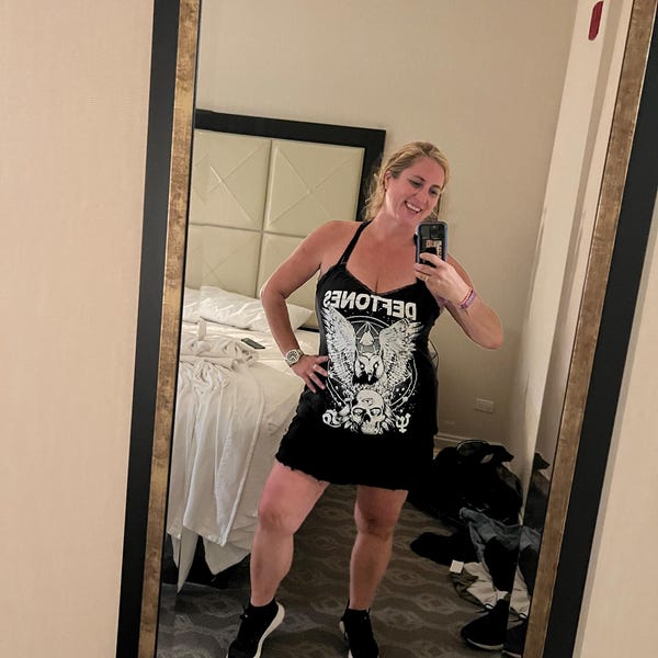 Motley Crue Girls Girls Girls Print Mini Dress Fishnet Sleeves Tunic ...