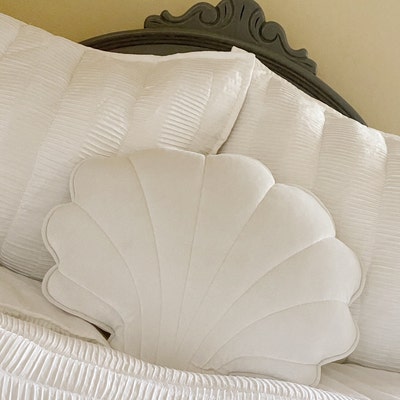 Velvet Shell Pillow white Pearl, Velvet Pillow, Seashell Pillow for ...