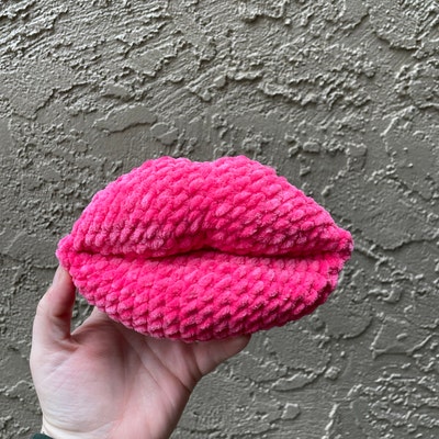 Crochet Lips Pattern PDF Crochet Kiss Valentine's Day Gift Amigurumi ...