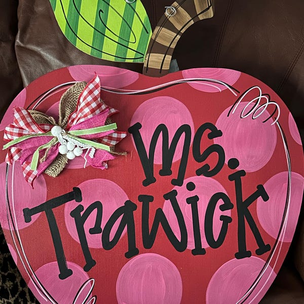 Classroom Apple Doorhanger - Etsy