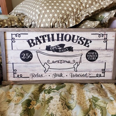 Farmhouse Bath House Bathhouse Tub Wood Sign Claw Foot 25 Cents Shiplap ...