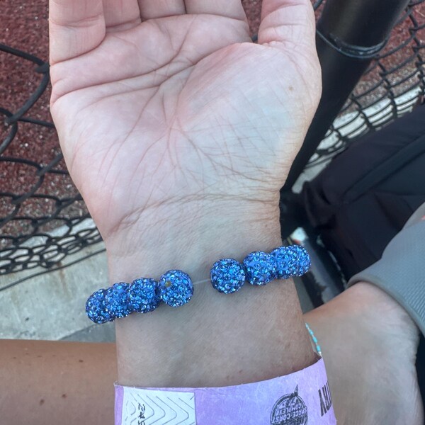 Blue Tan White Periwinkle 7 Inch Clay Bead Bracelet Beachy Jewelry ...