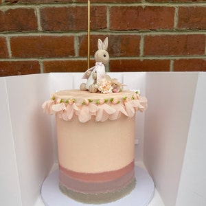 Edible (unofficial) Flopsy Bunny Cake Topper. - Etsy UK
