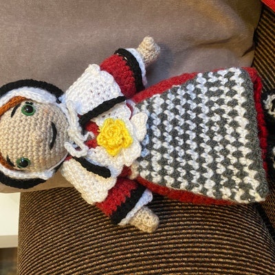 Gwen the Welsh Doll Crochet Amigurumi Pattern Wales Traditional Dress ...