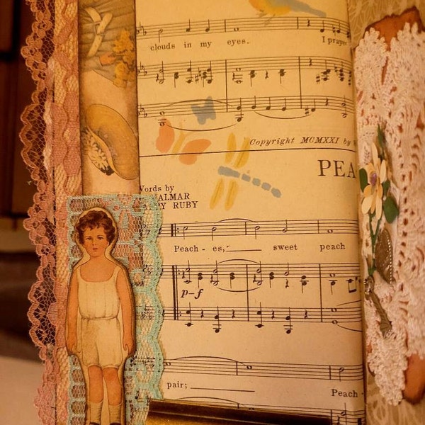 VIP Screen Print Holly Tree Cut Out Fabric Centerpiece. Cranston Print ...