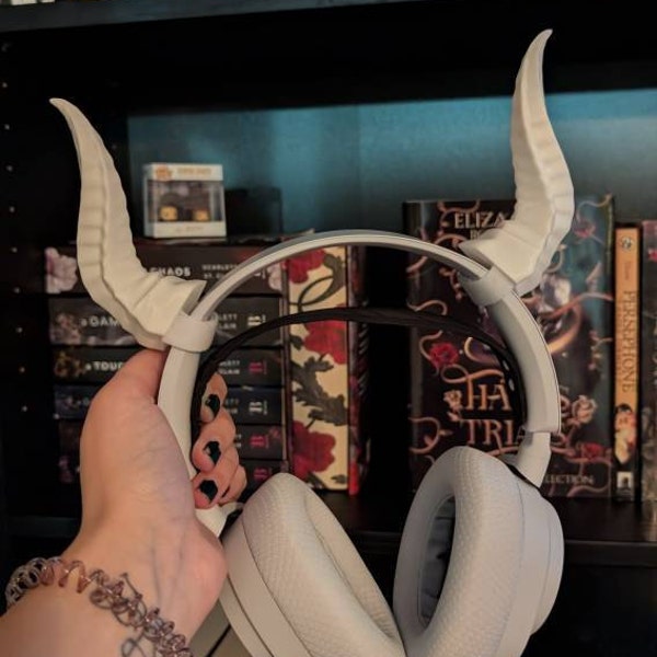 Skull Controller Stand Controller Holder Gifts for Gamers for PS5, XBOX ...