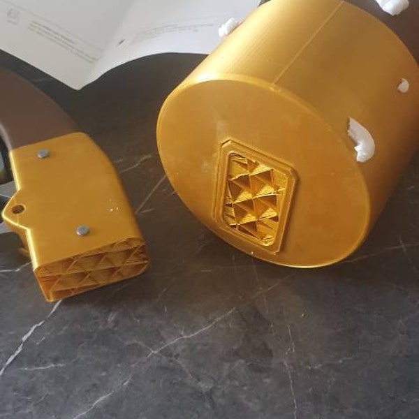 Team Fortress 2 Pyro Figurine | 3D Printed Low Poly TF2 Pyro Desktop ...