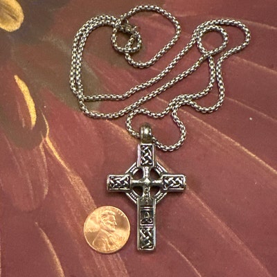 Viking Runes Necklace/ Circle Pendant Necklace/ Amulet Necklace/ Rope ...