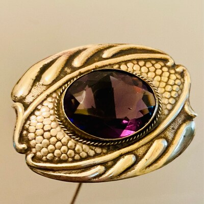 Vintage Locket Lapel Pin 1-3/4 Long Gold Tone Mini Locket - Etsy