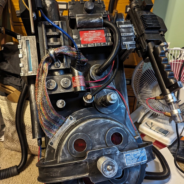 Spirit Halloween Life Size Proton Pack Zyklotron und Bumper 3D Druck ...
