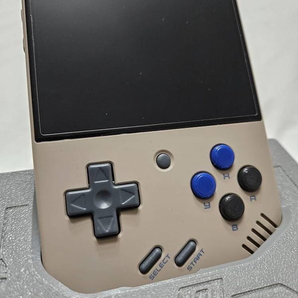 RG35XX Plus Retro TV Box Enclosure - Turns Your Miyoo Into a Retro TV ...