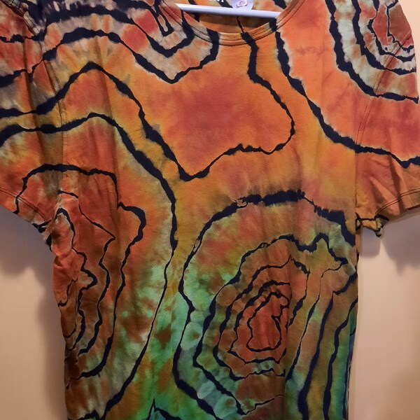 Large Nautilus Geode Tie Dye T-shirt, Colorful Pink, Green & Blue Ice ...