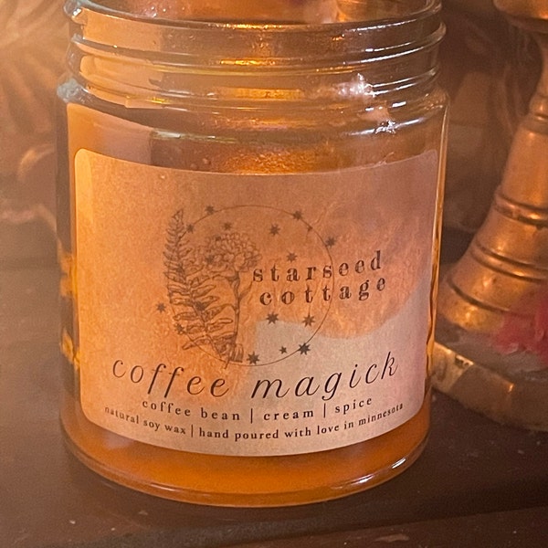 Winter Cottage Wreath Natural Hand Poured Candle Cranberry, Winter Pine ...