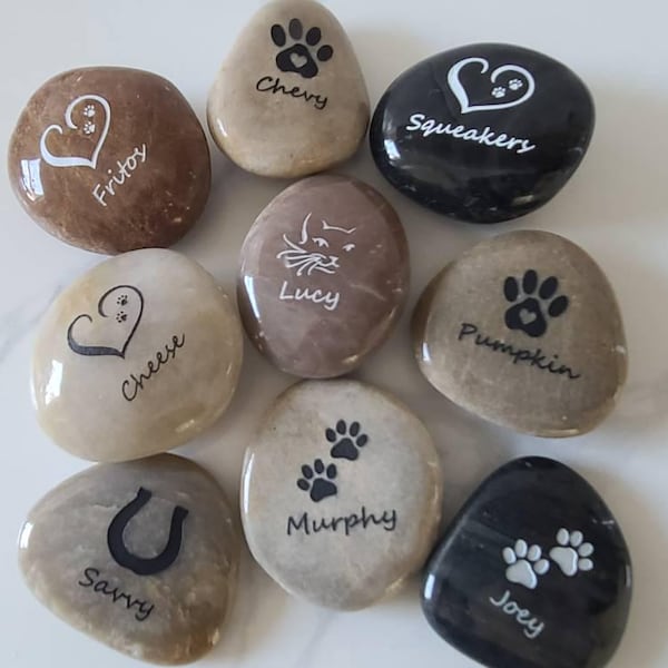 Customized Pet Dog Cat Horse Memorial Stone - Choose Artwork and Name ...