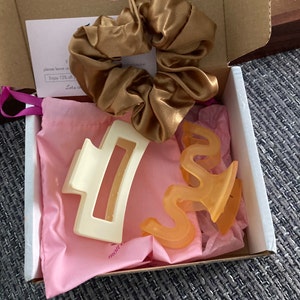 Daisy Flower Hair Clips Matt Claw Clips Butterfly Cotton - Etsy UK