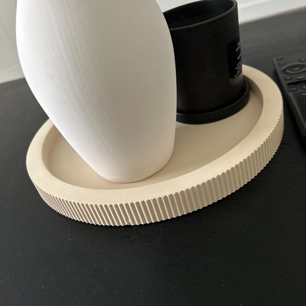 Lady Statues Set of 3, Choose Different Colour Effects, Handmade ...