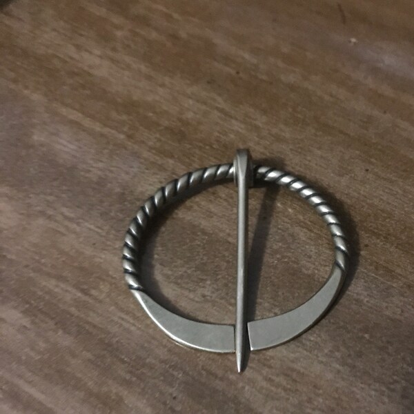 1 7/8" Twisted Penannular Brooch #1, SCA, LARP, Shawl Pin, Hand Forged ...