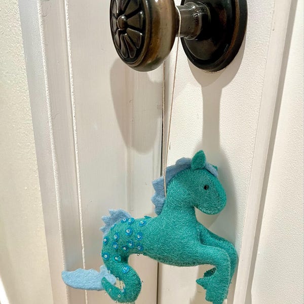 Classic White Christmas Paper Advent Calendar, Traditional Holiday ...