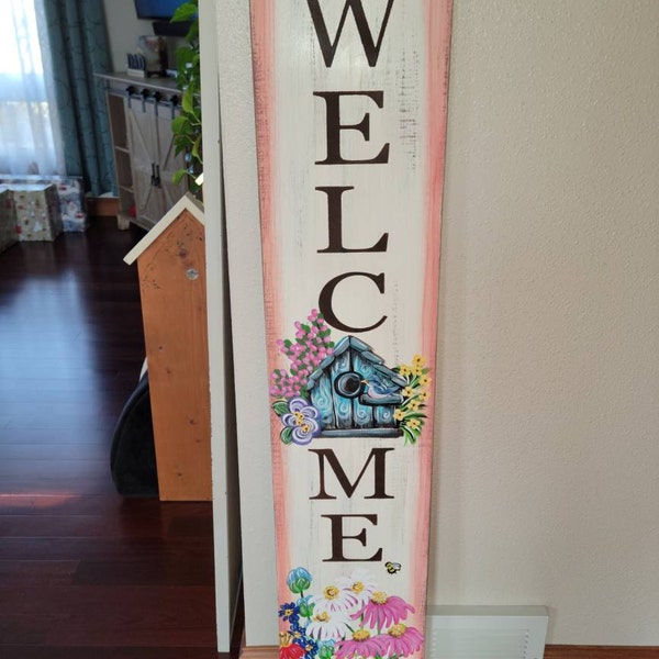 Summer and Spring Wood Welcome Sign With Bird House and Flowers ...