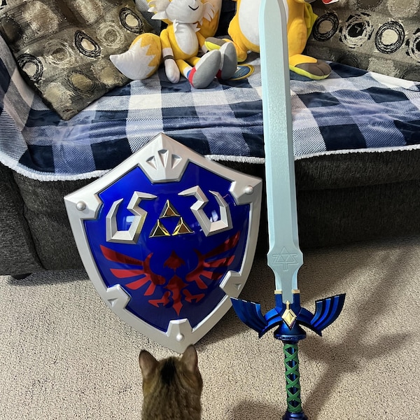Hylian Shield - Zelda Life Sized 1:1 Metal Replica BOTW, TOTK, Ocarina ...