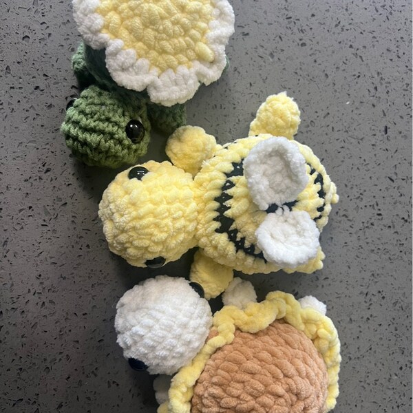 Turtle No Sew Crochet Pattern, Bumble Bee Turtle Pattern, Daisy Turtle ...