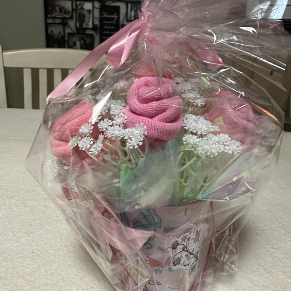 Baby Sock and Washcloth Flower Bouquet Centerpiece: Shower Gift ...