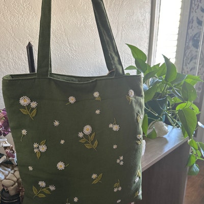 Hand Embroidered Daisy Linen Bag, Cute Small Daisies Embroidery Market ...