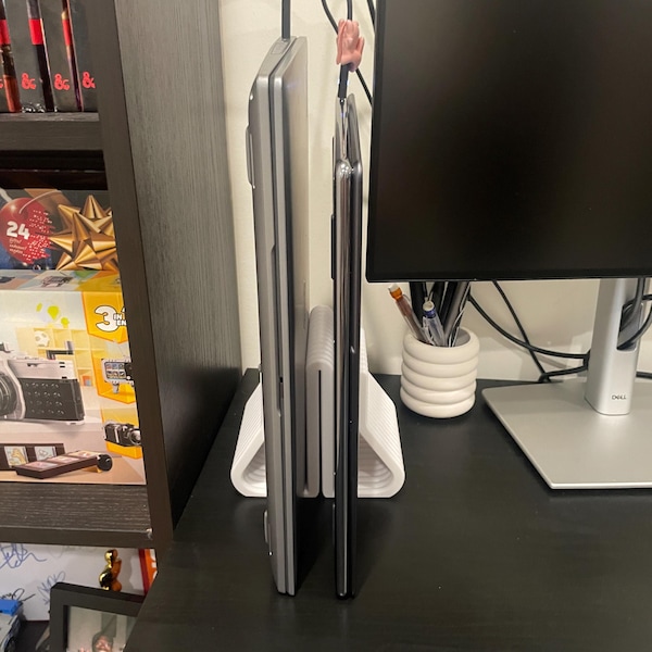 3D Printed Dual Vertical Laptop Stand – Docking Station for MacBook ...