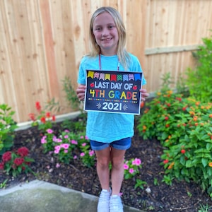 Last Day of 4th Grade Sign INSTANT DOWNLOAD Photo Prop Last Day of ...