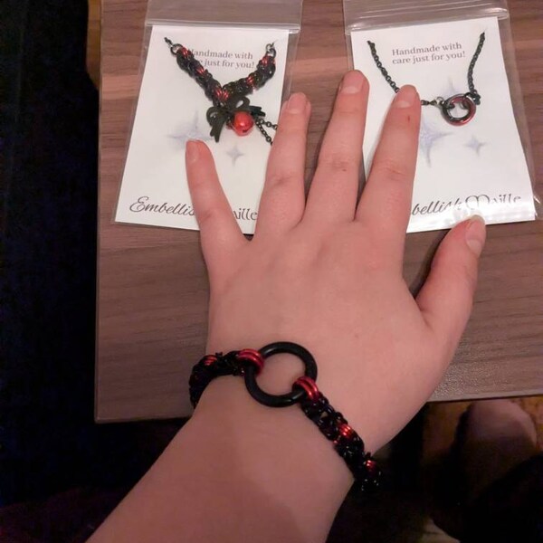 Howling Wolf Collar. Primal Prey Collar, Wolf Alpha Necklace for Woman ...