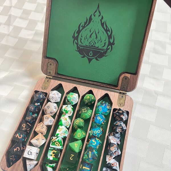 Dino Themed Dice Vault With 11 Piece Dice Set - Etsy