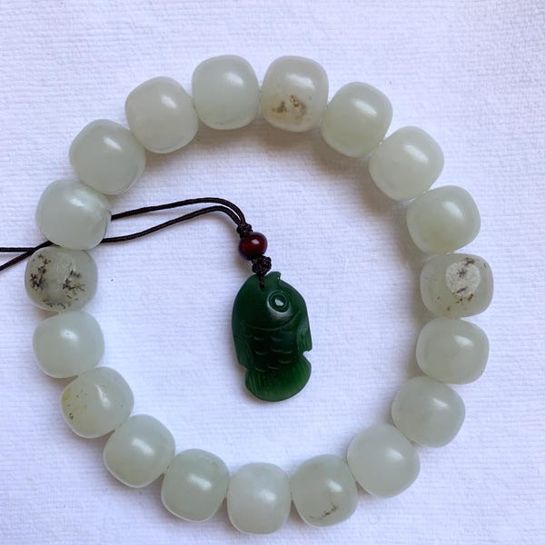 Certified Natural Nephrite Green Jade / Chatoyant Green Nephrite ...