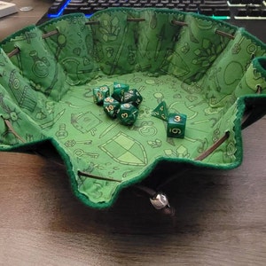 Felt Dice Bag / Tray-in-one 63 Geeky Fabric Choices Dice - Etsy